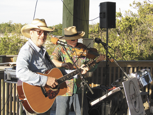 Songs set the mood at Lovers Key sunset - FORT MYERS - Beach Observer ...
